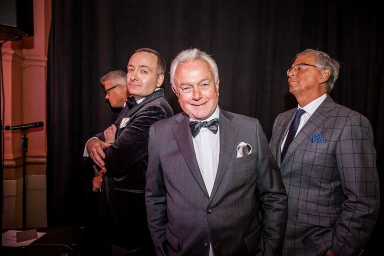 Charity - Stephan Görner Maßkonfektion