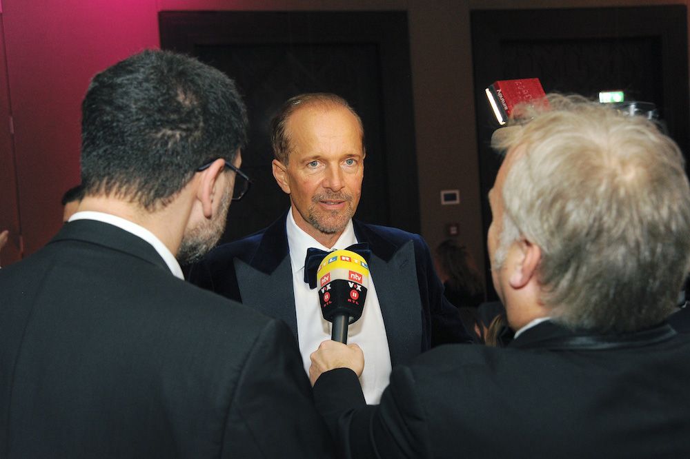 Charity - Stephan Görner Maßkonfektion